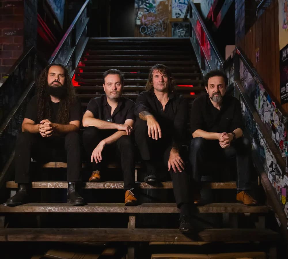 INTERVIEW: BEN CORBETT of GENTLE BEN AND HIS SHIMMERING HANDS Chats ...