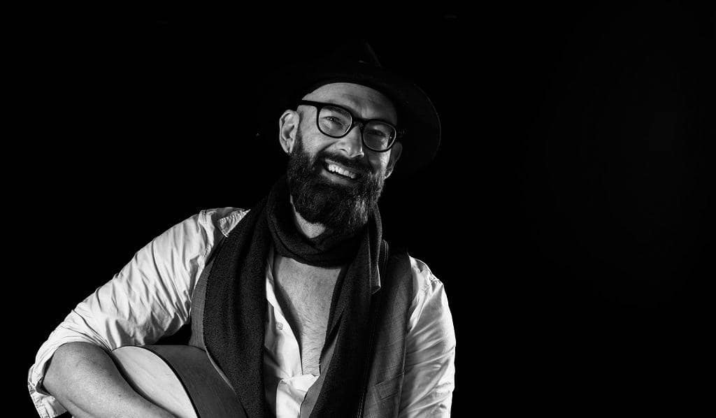 DAMIEN J. JOHNSON Releases New Single ‘This House’ - Good Call Live