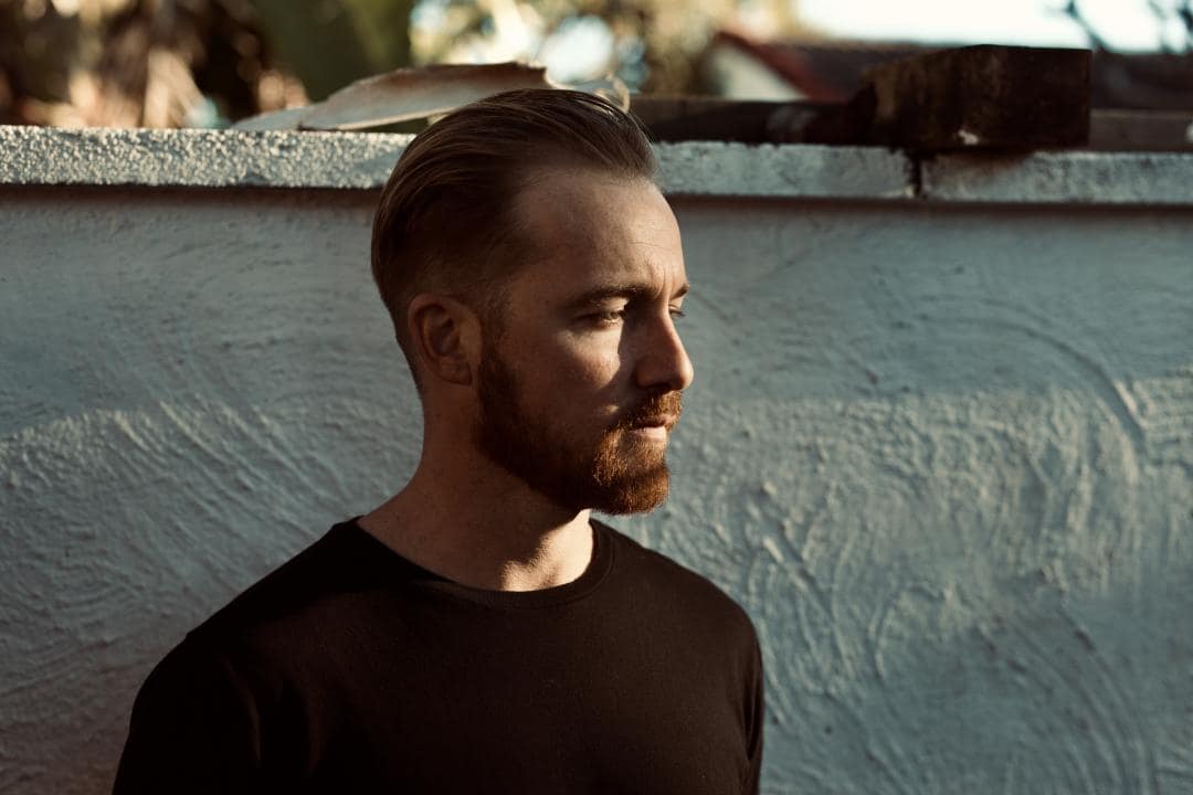 TOM NEILSON Releases New Single ‘Fool’s Gold’ Ahead Of WOODFORD FOLK ...